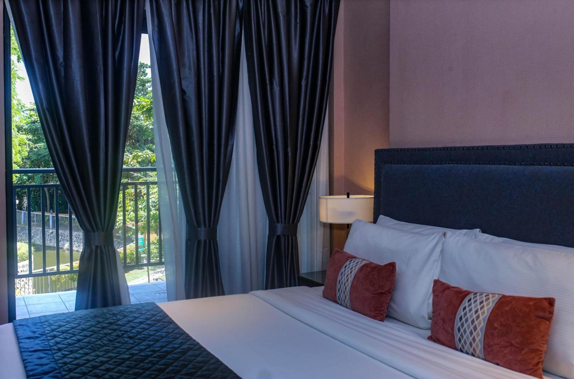 NOBLE CEBU HOTEL, CEBU